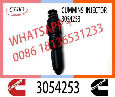 China Common-railinjector voor dieselmotorbrandstof 3054218 3054253 3032392 4914325 Te koop