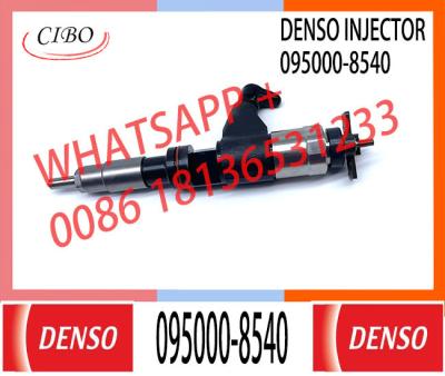 China 095000-8540 DENSO Diesel Engine Fuel Injector 095000-8540 RE541108, 0950008540 095000-8541 for sale