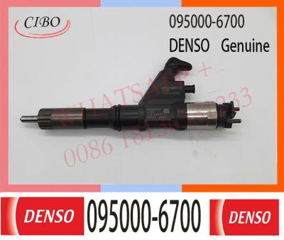 Cina 095000-6700 Iniettore di carburante per motori diesel DENSO 095000-6700, ugello R61540080017A DLLA155P965 in vendita