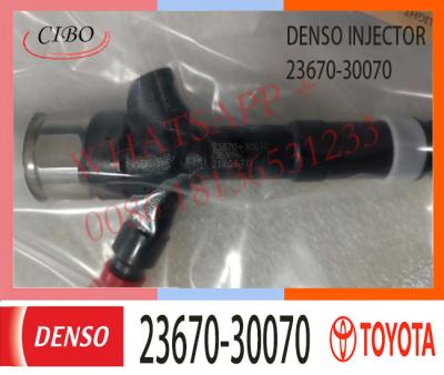 China Common Rail Injector 095000-5251 23670-30070 For Toyota Hilux 1KD-FTV 2KD-FTV LAND CRUISER for sale