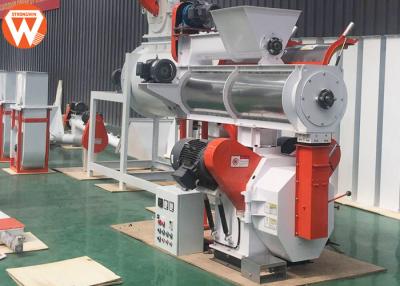 Cina Il pollame del maiale appallottola la pianta dell'alimentazione per il rendimento 1-2.5T/H dell'industria di zootecnia in vendita