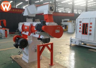 Cina fase di 380V 50Hz 3 22 chilowatt del pollame animale alimentano la macchina utensile della pallina in vendita