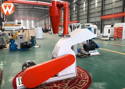 Cina velocità di rotazione del mandrino 1650×820×1200mm della sminuzzatrice 3200r/Min dell'alimentazione animale del mulino a martelli 11KW in vendita