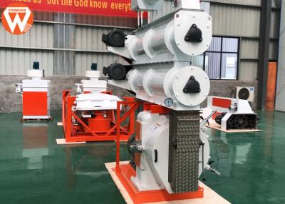 Cina Risparmio energetico ad alto rendimento di alta efficienza della macchina 15T/H 132Kw della pallina dell'alimentazione di pollo in vendita