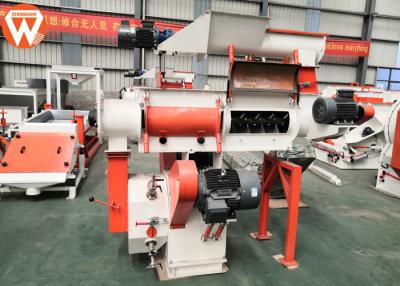 Cina Il bestiame del pollame alimenta l'anello muore macchina 1,5 del cilindro preriscaldatore - la capacità 2.5t/H in vendita