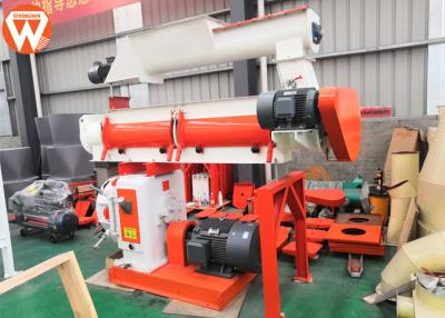 Cina il pollame dell'erba 37kw del grano del diametro di 12mm alimenta la macchina della pallina in vendita