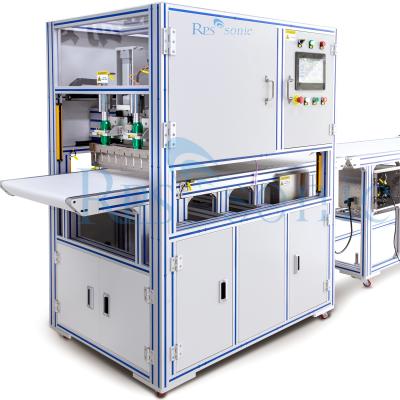 China Stable Performance Ultrasonic Cutting Device for Cake Cutting Featuring Wide Blade and Easy Operation for Bakery and Catering for sale