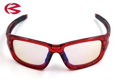 China Shatter Resistant Outdoor Sports Sunglasses Polycarbonate Lenses Ultralight Anti Slip for sale