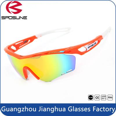 China Different Color Outdoor Sports Sunglasses PC Sports Sunglasse Womens For Outside for sale