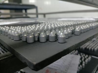 China As pontas do carboneto da categoria JK10.2T/botões/introduzem o tipo parabólico para bocados de broca de DTH à venda