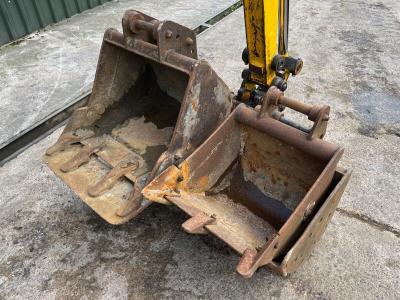 Cina Scavatori di alta prestazione utilizzati da 3 tonnellate 8030 ZTS Scavatori di seconda mano JCB in vendita