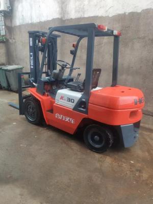 Cina Trasmissione manuale Usato 3 tonnellate carrello elevatore di seconda mano con motore ISUZU in vendita