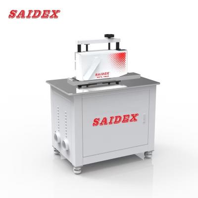 Cina 3.5kW 380v Due creatore di scanalature 45 gradi acrilico bordi lucidatore Per PMMA / PE / PC / PS Name Card Clip in vendita
