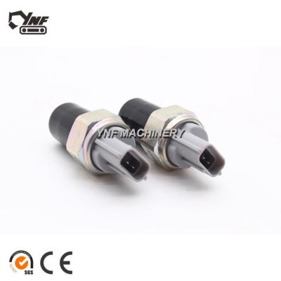 China 499000-4441 DENSO Fuel Rail Pressure Sensor For ND499000-4441 1-80220012-0 YNF03956 for sale