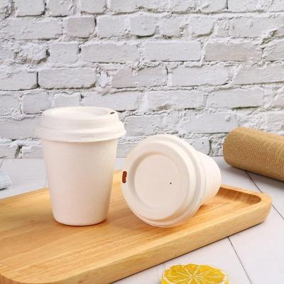 Cina Tazza da caffè in carta compostabile da 8 16 once in bagassa biodegradabile con coperchio in vendita