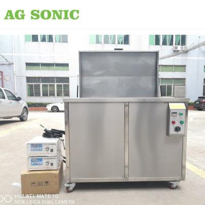 Cina Detergente per parti ad ultrasuoni industriali per serbatoio da 100 litri 28/40 KHz Rimozione della ruggine del grasso per ricambi auto in vendita