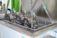 China Customized Ultrasonic Cleaner for Any Cleaning Needs Precision Components 28K 40K for sale