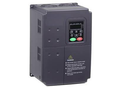 Cina Invertitore agricolo solare del sistema VFD 7.5KW di pompaggio dell'acqua di CHF100A in vendita