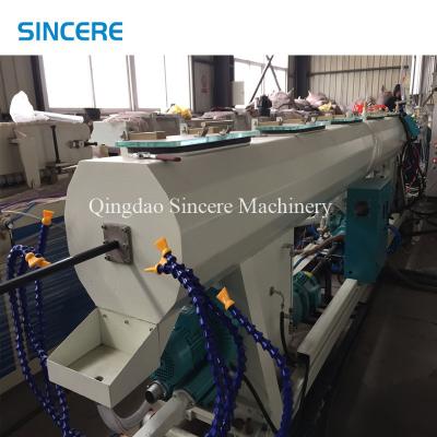 Cina DN200mm-2400mm HDPE Pipe Extrusion Machine 1000kg/H Single Screw Extruder in vendita