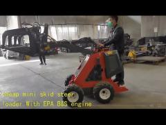 Máquina de carregamento CE Carregador de tração nas quatro rodas 13.5HP Pequeno carregador frontal Mini Skid Steer Loader