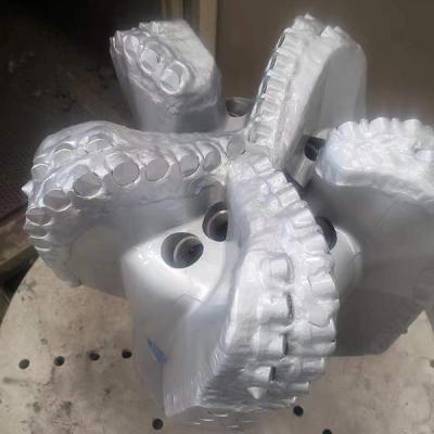 Китай Буровые наконечники легированной стали PDC API 5-5/8» 5 лезвий для сверля индустрии продается