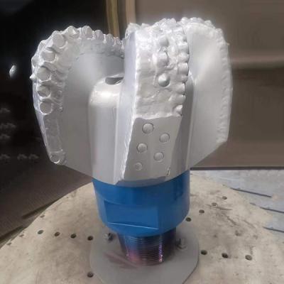 Китай API PDC сверла с 6-5/8 "соединение 12-1/4 дюйма 5 лезвия алмазный буровой инструмент продается