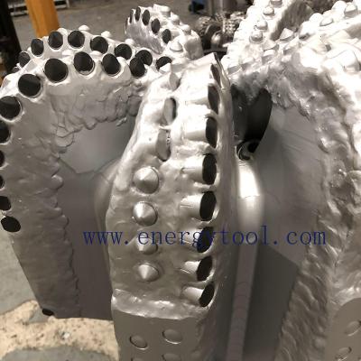 Китай Сверло PDC 17-1/2 дюймов 7 лезвиев алмазный сверло Сверло API продается