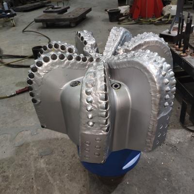 China Fabricantes PDC Bit 17-1/2 polegadas Diamante de perfuração Bit Of API Especificação à venda