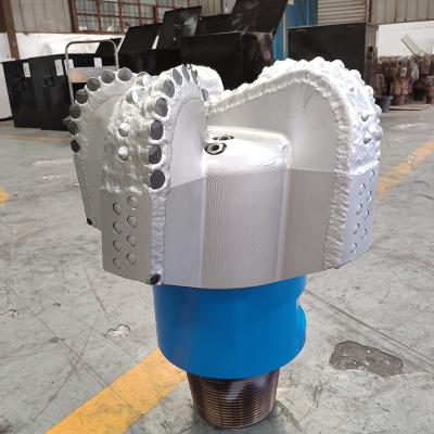 Cina PDC Perforazione Bit 12 pollici 5 lame API Spec di olio diamante strumento di perforazione in vendita