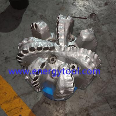 Китай Сверление с твердой породы 9 1/2 дюйма 7 лезвия PDC Бит инструмента сверления алмаза продается