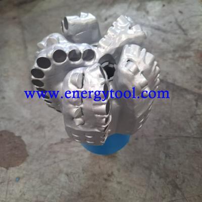 Κίνα Εργαλείο γεωτρήσεις πετρώματος 5-1/2 ίντσες PDC γεωτρήσεις Μικρό κομμάτι πηγάδι Diamond Bit προς πώληση