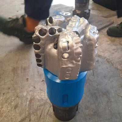 Китай Бриллиантовый буровой кусочек 5-1/2 " PDC Bit Of Oil Well Drilling Tool продается