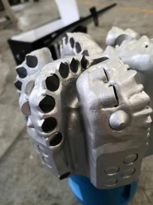 中国 6 3/4インチ S513 PDCドリルビット（水井戸・油田用） 販売のため