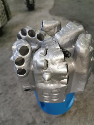 中国 マトリックスボディ 6インチ PDCダイヤモンドビット オイルフィールド APIドリルビット 販売のため