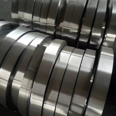 Cina le strisce piane laminate a caldo di acciaio inossidabile di 4mm arrotolano AISI JIS in vendita