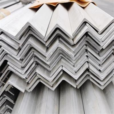 Cina Angolo Antivari laminato a caldo 1000-12000mm di acciaio inossidabile di Q345 Q345A Q345B in vendita