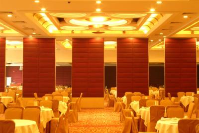 Cina Divisori acustici della melammina mobile per altezza del ristorante 6m in vendita