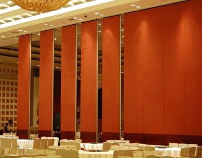 China Paredes de separação operáveis de dobramento do sistema do painel para a sala da função à venda