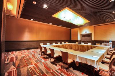 China Decoratieve van het het Kader Beweegbare Bureau van het Meubilairaluminium de Verdelingsmuren 6m Hoogte Te koop