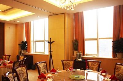 China MDF + Aluminum Acoustic Sliding Partition Wall , Movable Partition Wall Boards for sale