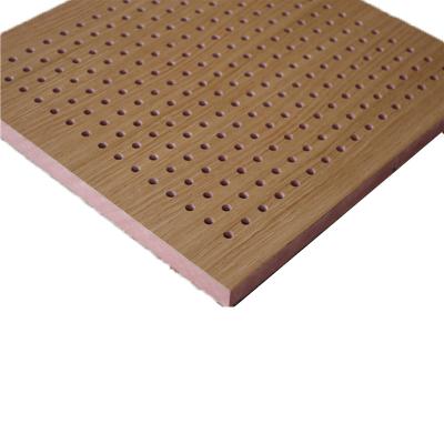 Cina Pannello acustico perforato di legno dell'impiallacciatura di tecnologia del soffitto acustico di legno della superficie in vendita
