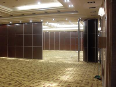 China De Decoratieve Akoestische Vouwende Deuren van de melamineraad/Lawaai dat Zaal Verdelers annuleren Te koop