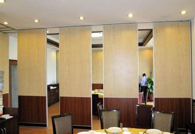 Cina Muri divisori pieganti verticali mobili automatici per l'ufficio/sala riunioni in vendita
