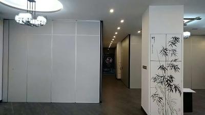China Cor de dobramento de alumínio comercial da porta deslizante/da parede separação do escritório multi à venda