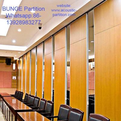 Cina muro divisorio acustico di legno mobile di larghezza di 85mm per il banchetto Corridoio/aula in vendita