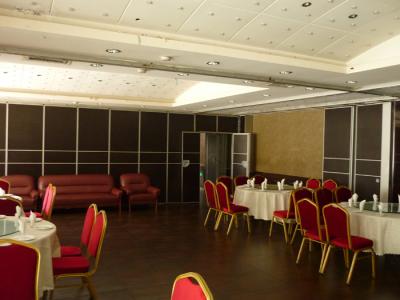 Cina Muro divisorio piegante interno del fono assorbente per l'hotel/la mobilia commerciale in vendita