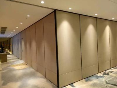 Cina L'interno piegante scorrevole operabile decora il bene mobile del muro divisorio di assorbimento acustico in vendita