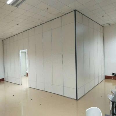 Cina Muri divisori pieganti scorrevoli operabili mobili per la larghezza dell'aula 85mm in vendita