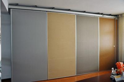 China Decoratieve Moderne Vouwende Beweegbare Glijdende Verdelingsmuren voor Conferentiezaal Te koop