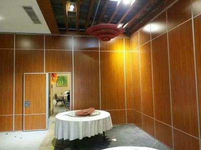 China De multimuren van de Kleuren Akoestische Beweegbare Verdeling voor Conferentiezaal 4m Hoogte Te koop